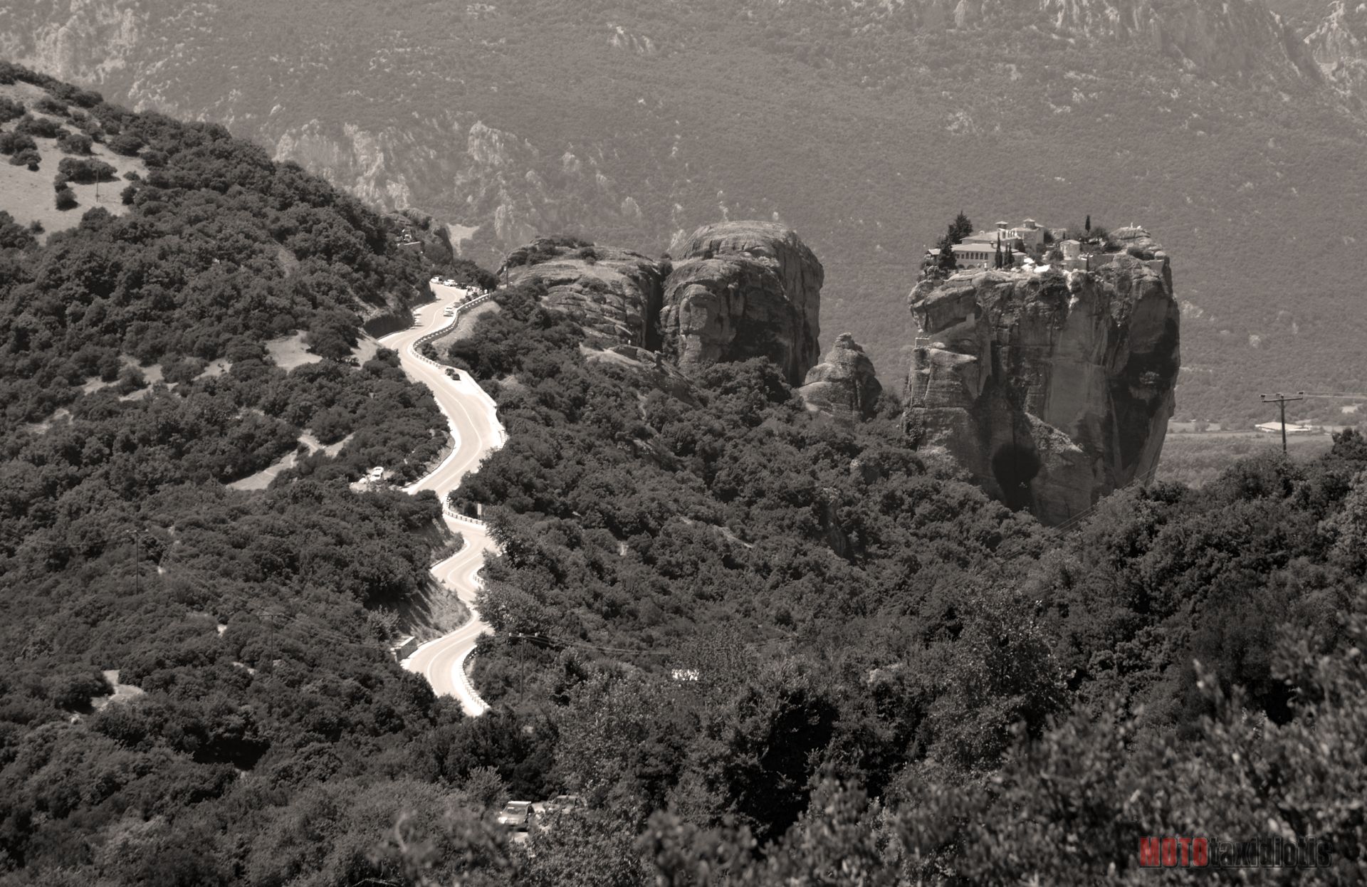 Meteora Road | Motorcycle Diaries