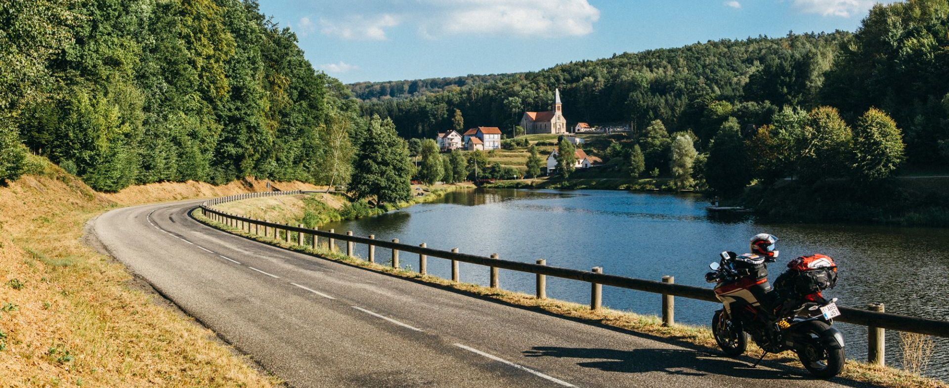 Circuit Trip: Paris - Automotodrom Brno | Motorcycle Diaries